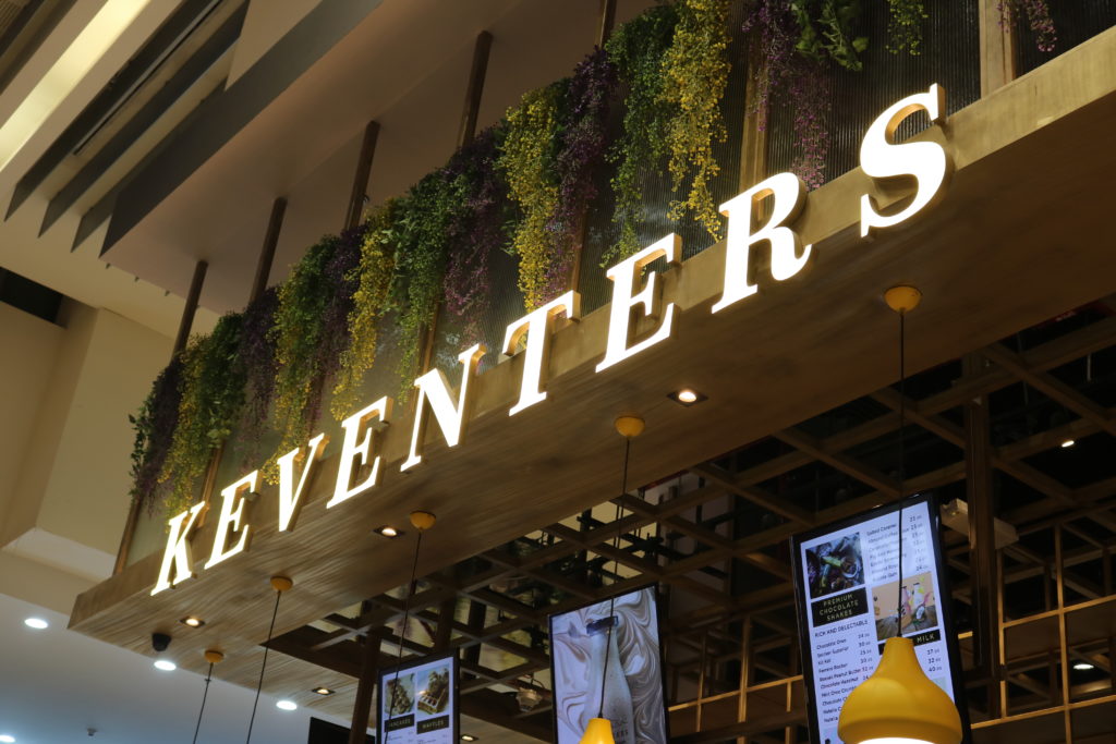 Keventers Dubai Mall | Dessert Review by Dubai Blogger Rashida